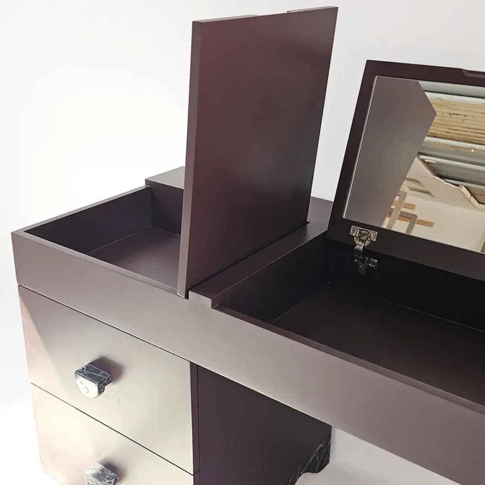 Rosalia Dresser - Lamac